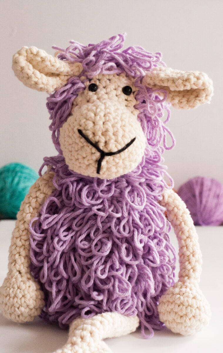 The loop stitch sheep - a free crochet pattern - Yarnhild.com