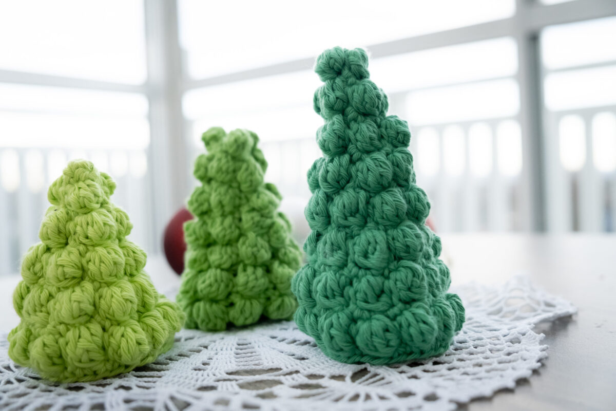 How to crochet The Bobble Christmas Tree - A free crochet pattern ...